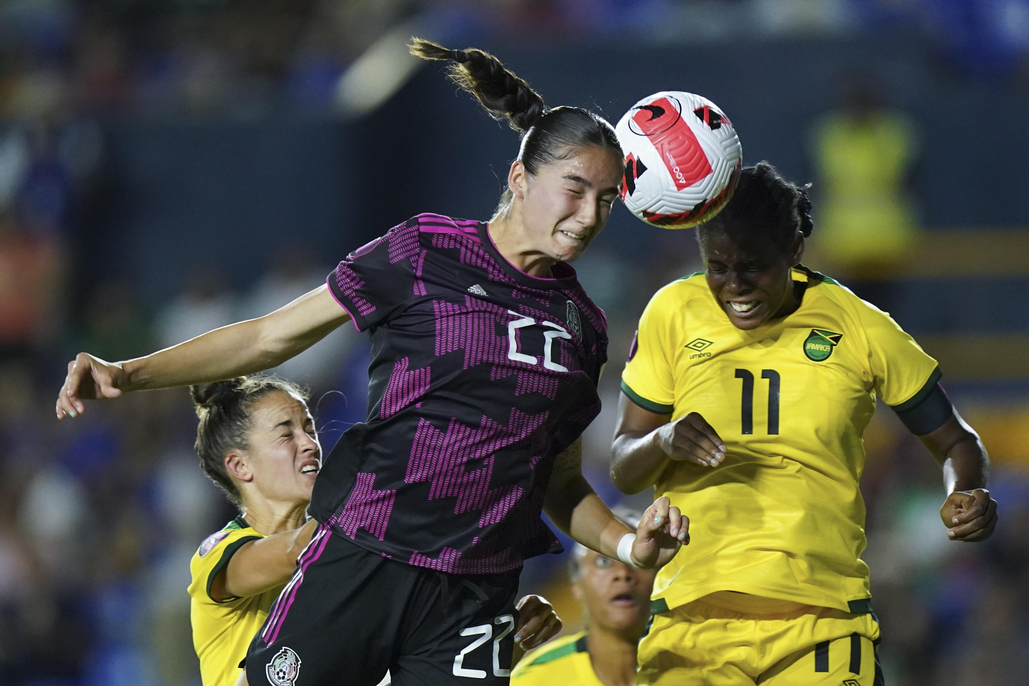 Khadija Shaw named CONCACAF women's Player of the Year