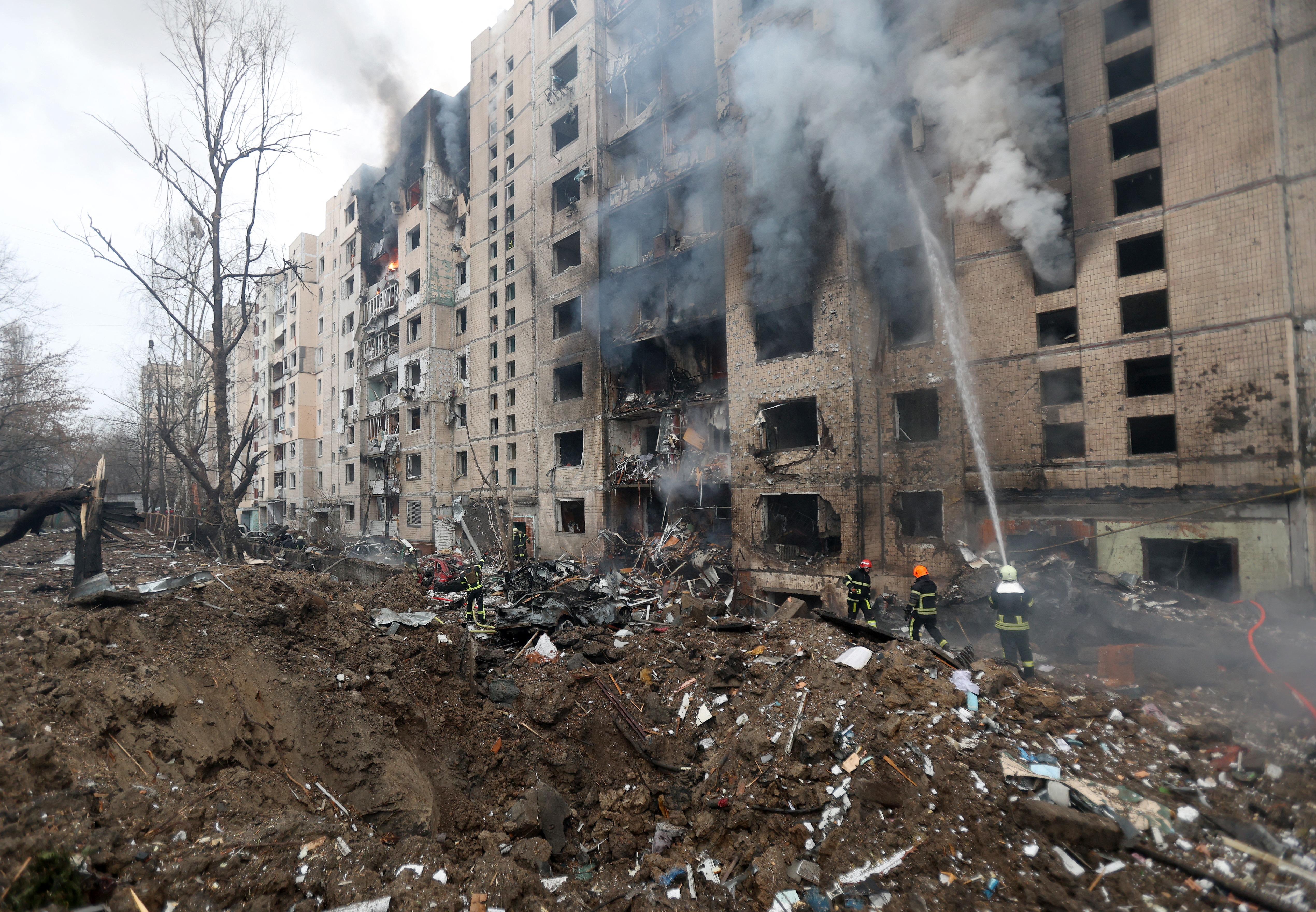 At least 16 injured in massive air attack on Ukrainian capital