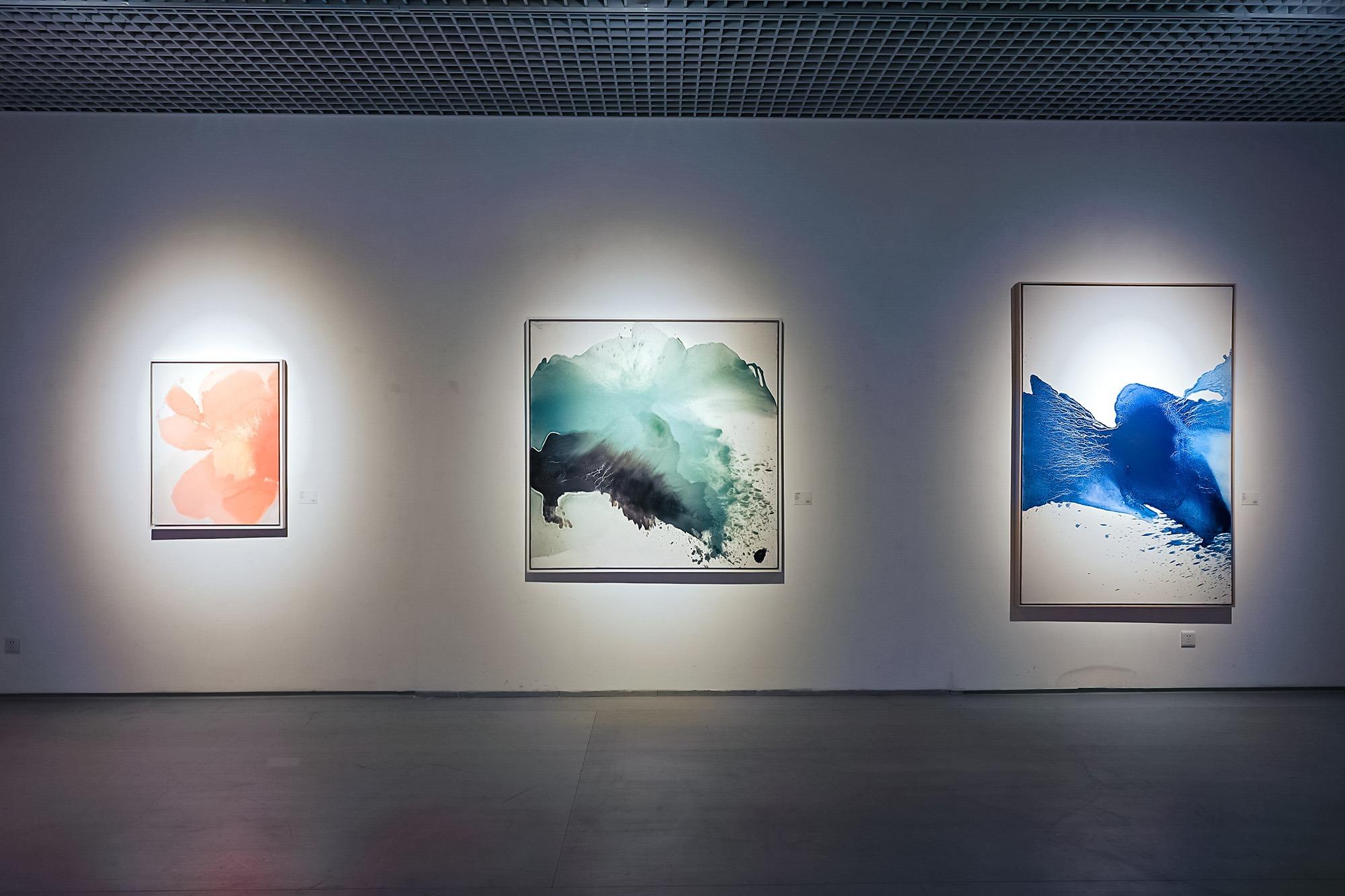 Moving forward-themed exhibition kicks off in Beijing