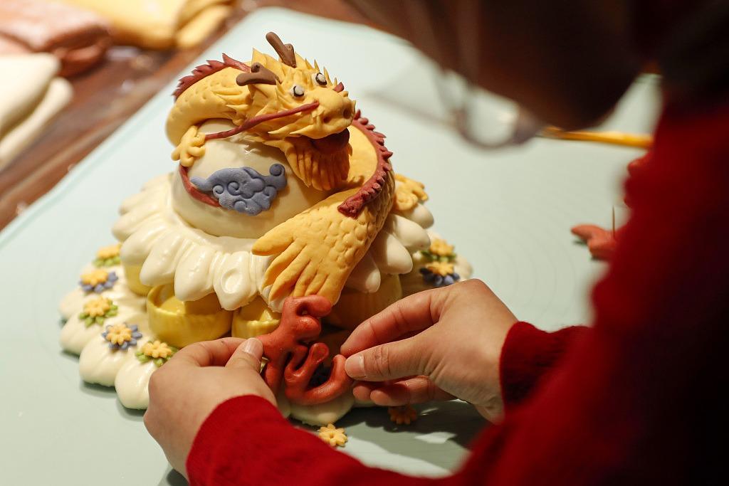 Dragon-themed products heat up shopping