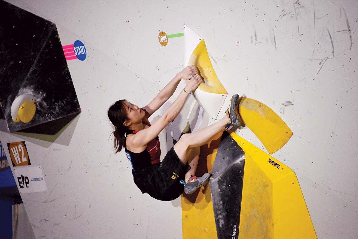 Sport climbing season kicks off in China with boulder rounds