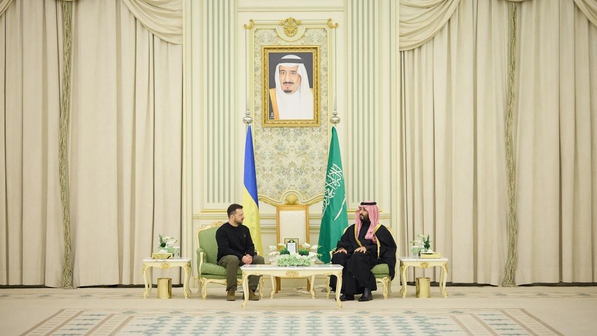 Zelensky, Saudi crown prince discuss ways to end Ukraine crisis