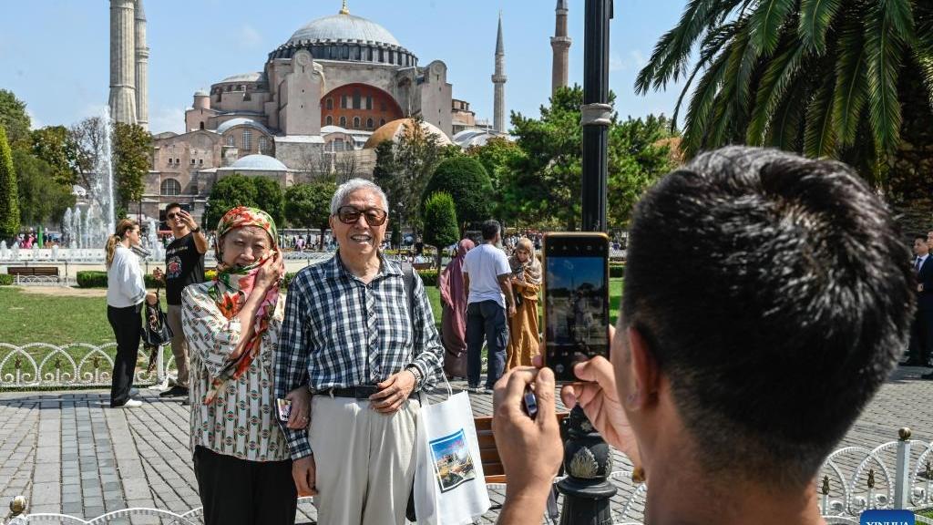 Türkiye, China pledge to boost cooperation in tourism