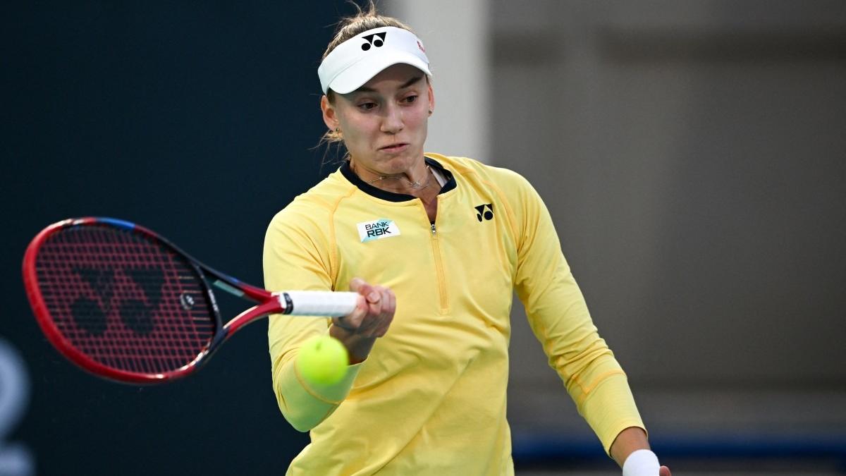 WTA: Elena Rybakina rallies in Abu Dhabi