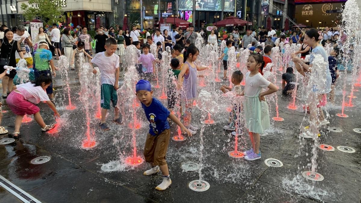 Heat wave: China issues 2nd highest alert, emergency response