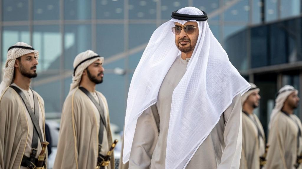 UAE president names son crown prince, brothers to top roles