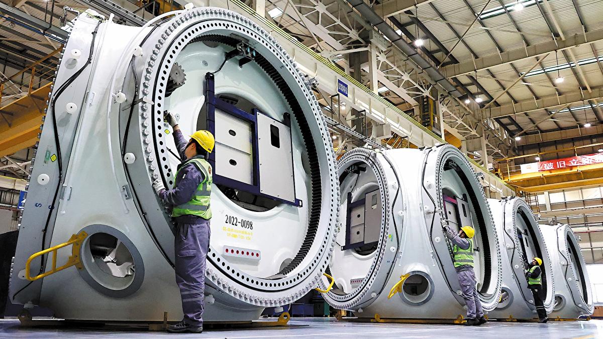 Experts call for new round of stimulus