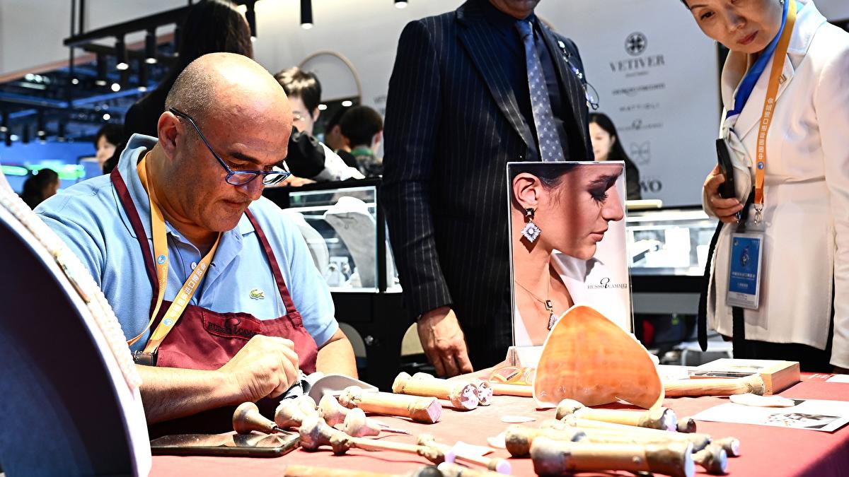 Italy's trade ambassadors serve up la dolce vita