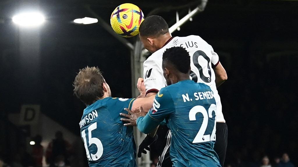 Super Solomon strike earns Fulham draw with Wolves