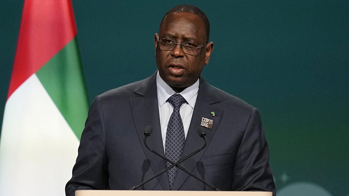 Senegalese parliament vote postpones presidential election to Dec 15