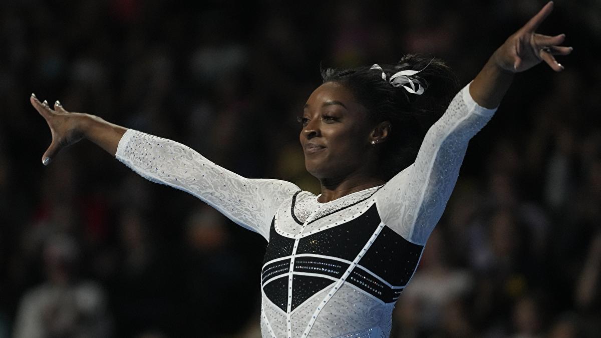 Simone Biles tops competition in first outing since Tokyo Games