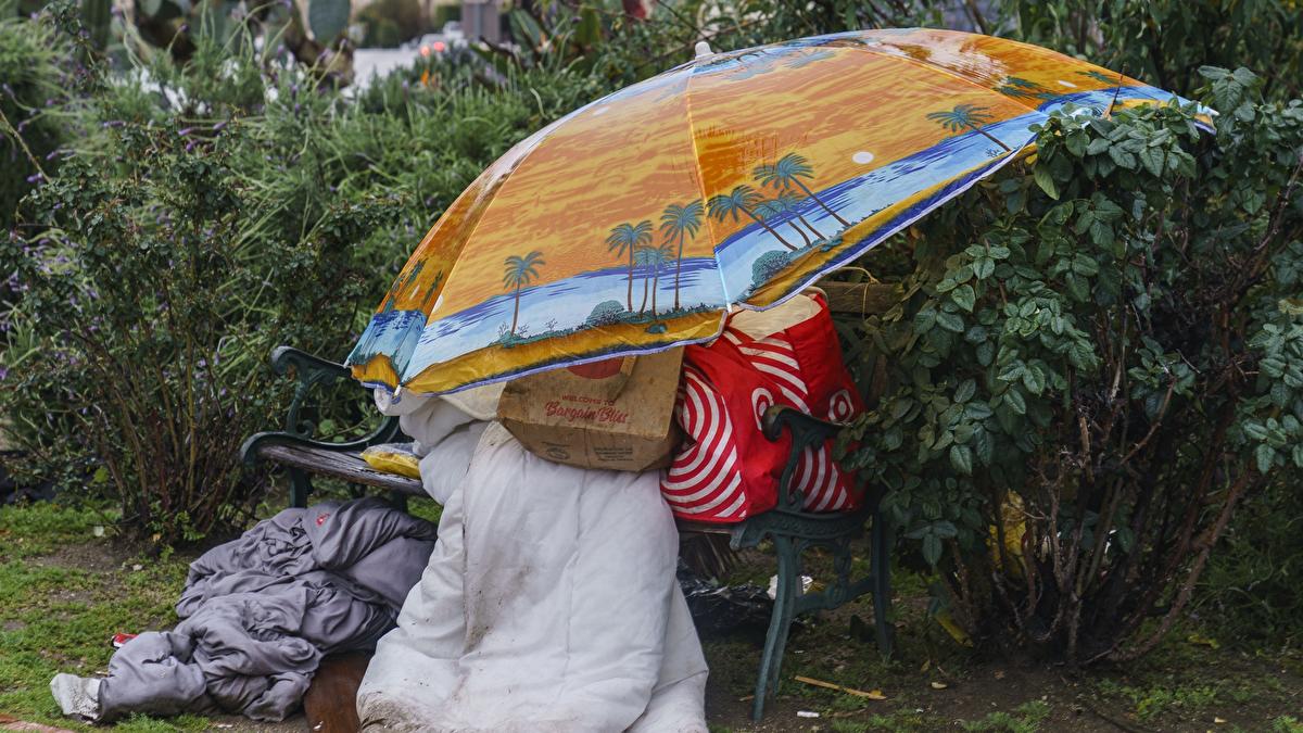 Thousands without power in LA as storms bring rain, snow, cold