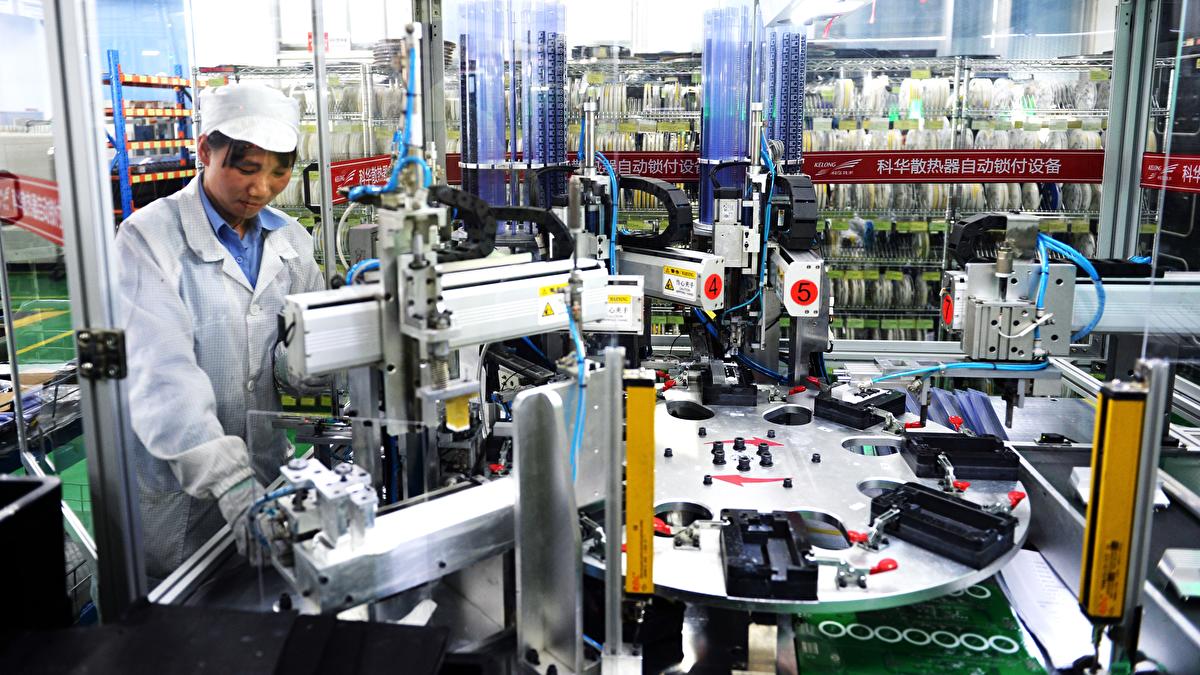 China unveils measures to boost private economy