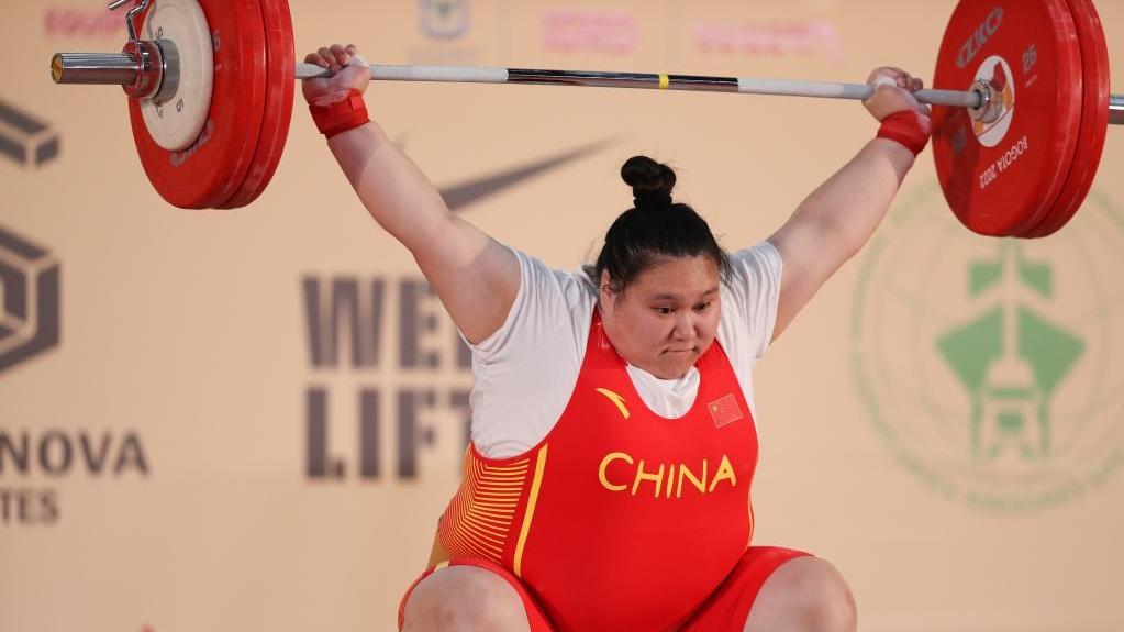 China's Olympic weightlifting champion Li quits Asiad