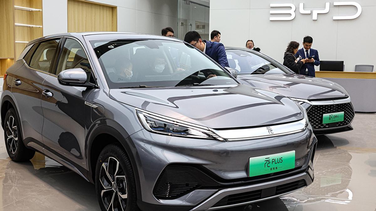 NEVs charge up race in country's auto market