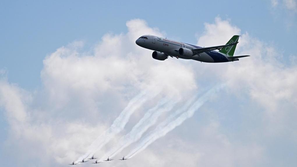 COMAC planes arrive for static display, show flight in Laos