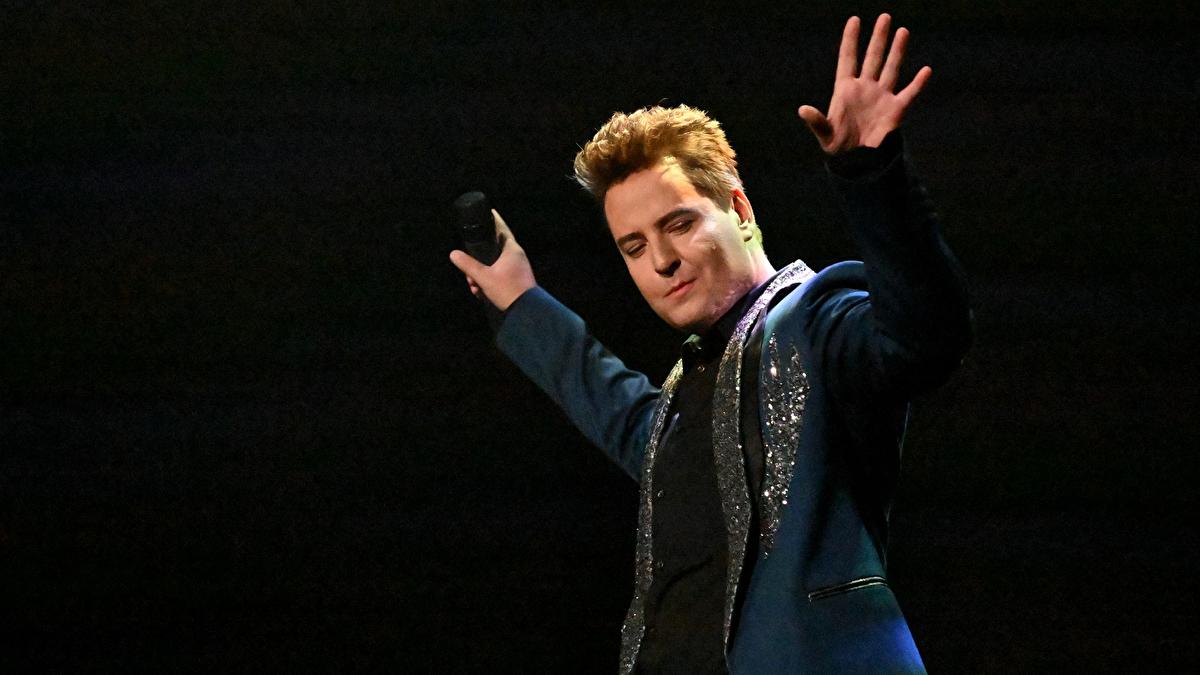 Russian singer is lyrical about audiences