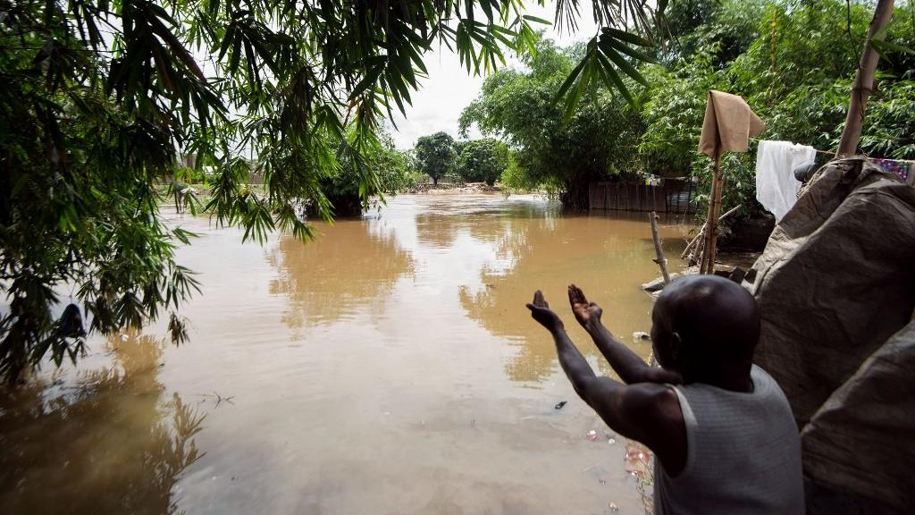 Corpses pile up after nearly 200 killed in Congo floods