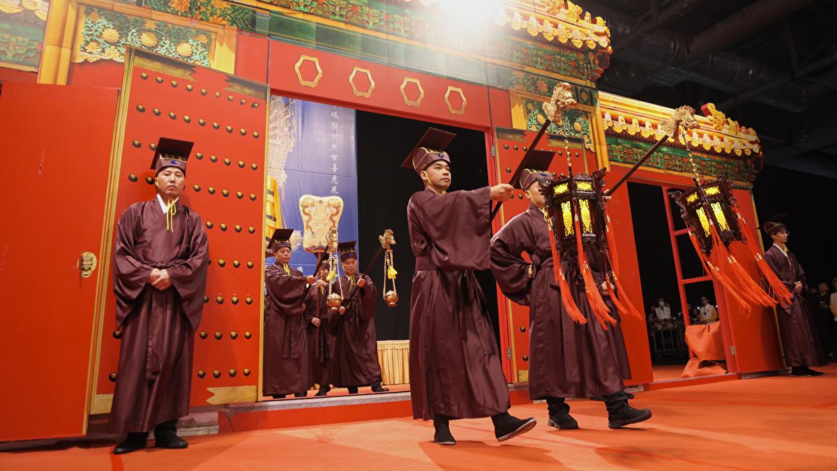 Chinese ancestor worship celebrated at event