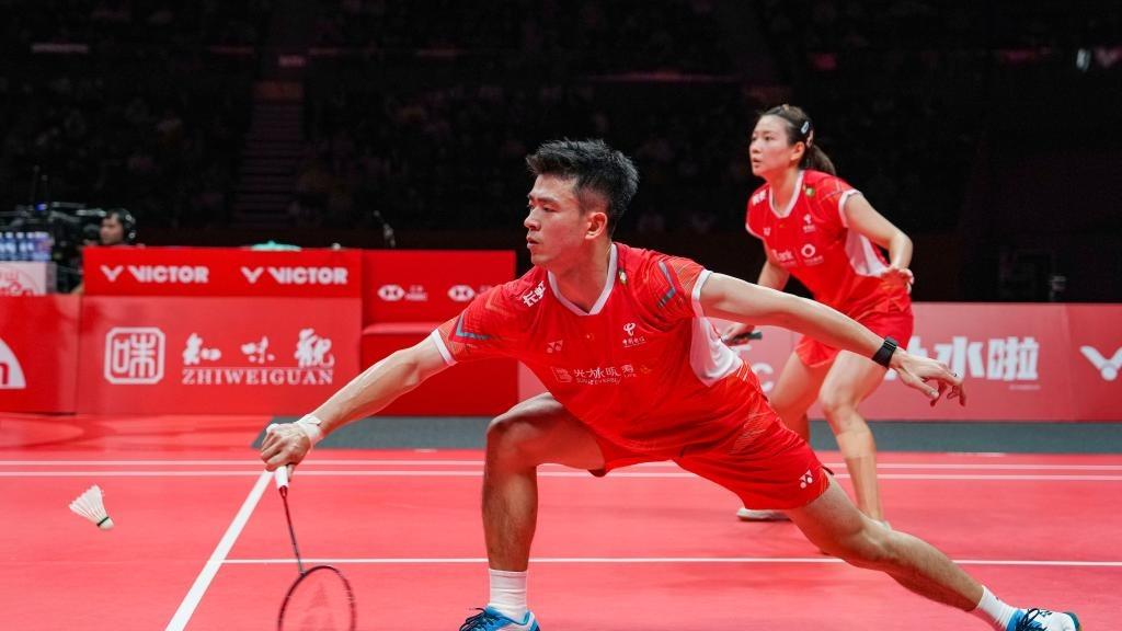 China secures mixed doubles title at BWF World Tour Finals