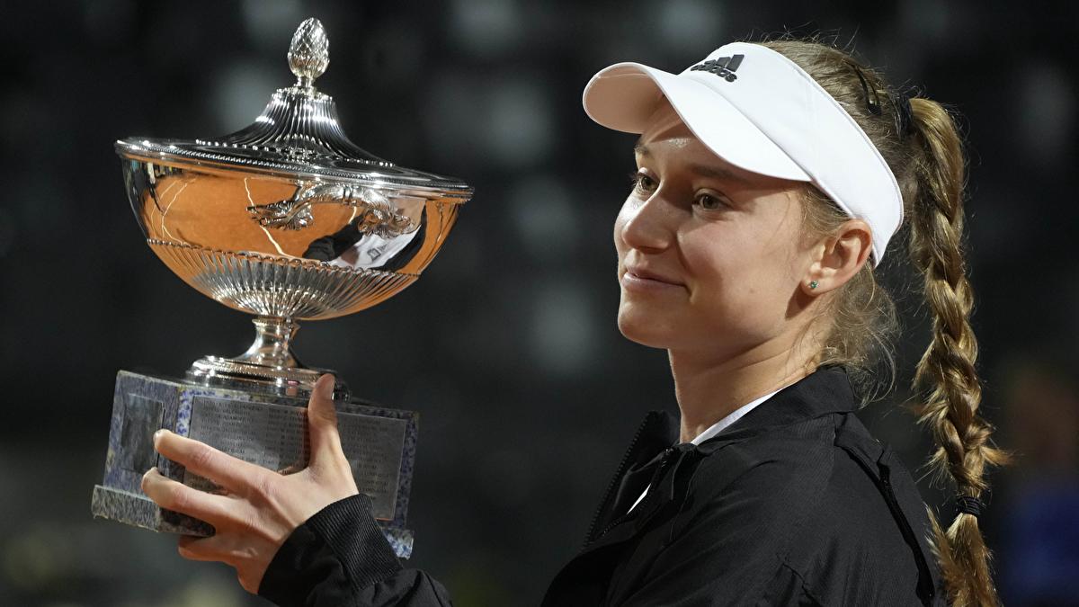 Rybakina wins Rome title after ailing Kalinina retires
