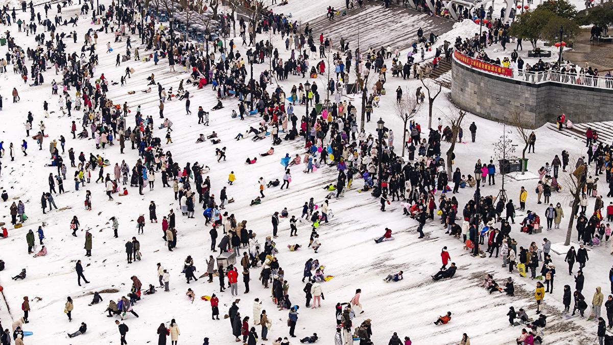 National games spur robust growth of ice-snow sports, industry