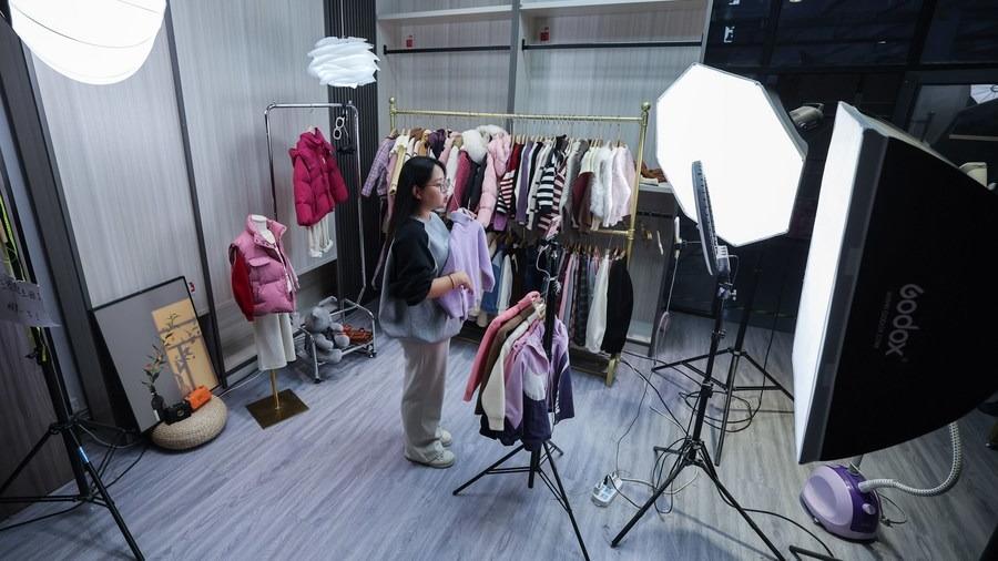 Made-in-China products shine during Double Eleven sales