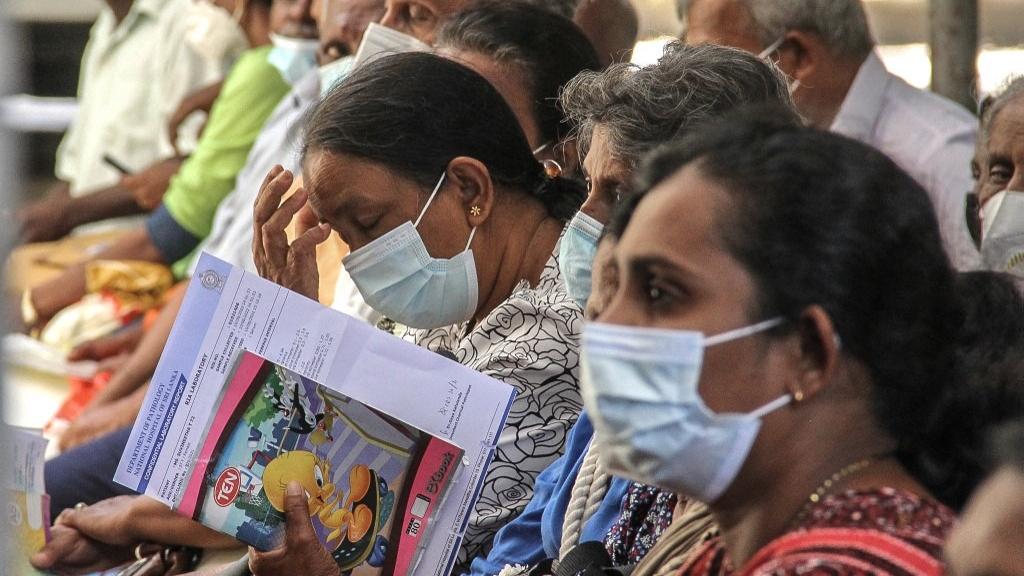 Sri Lanka to reduce drug prices by 16% as crisis eases