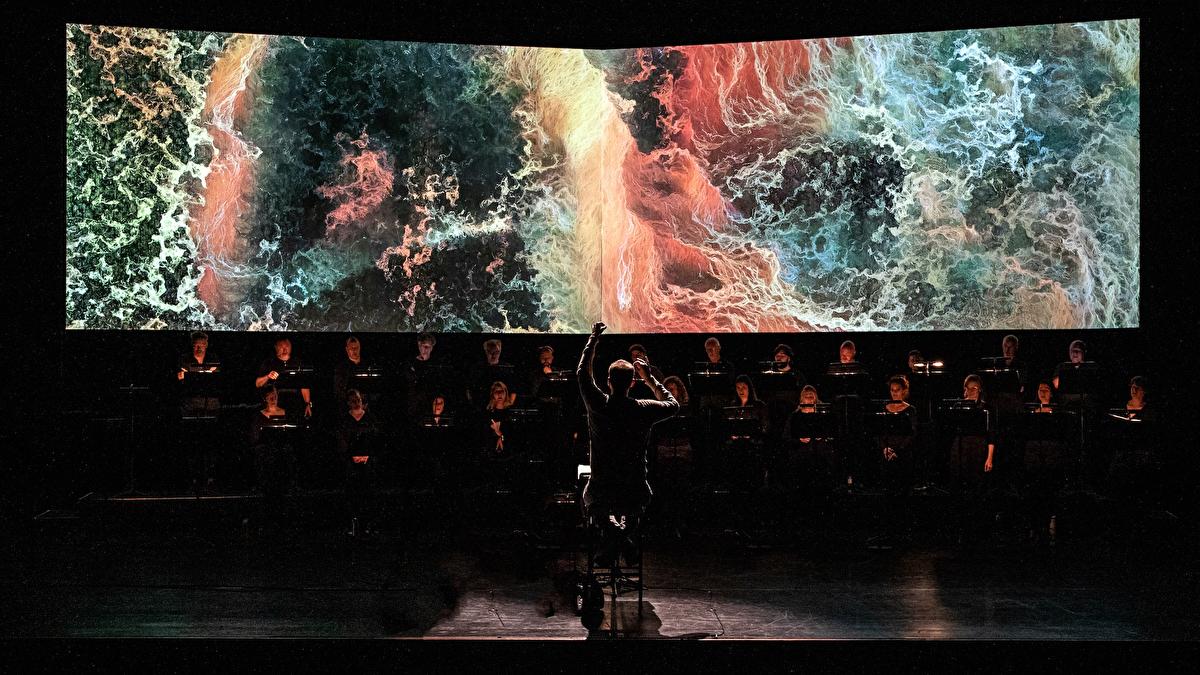 Theater scene roars back to stage