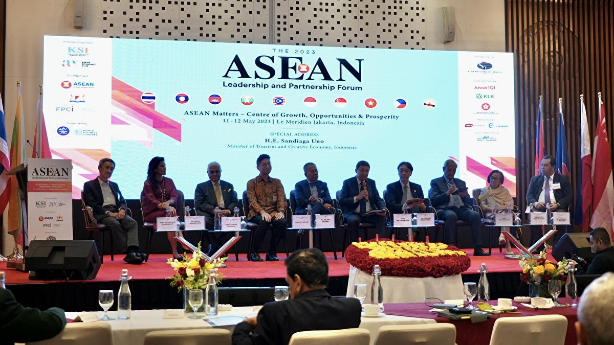 Forum calls for ASEAN to enhance connectivity, joint action