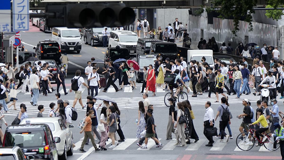 Japan's exports underwhelm; global weakness drags economy