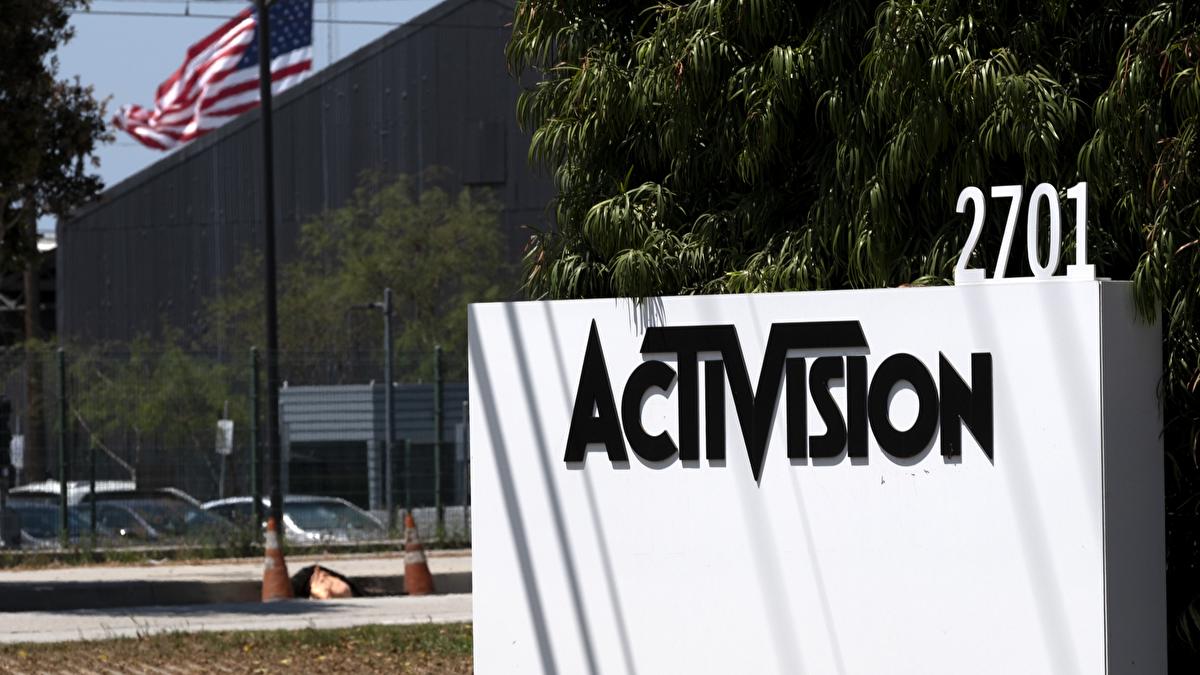 Activision to sell streaming to secure biggest video gaming deal