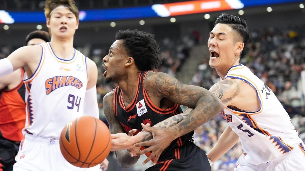 Shanxi hands Jiangsu 17th straight defeat in CBA