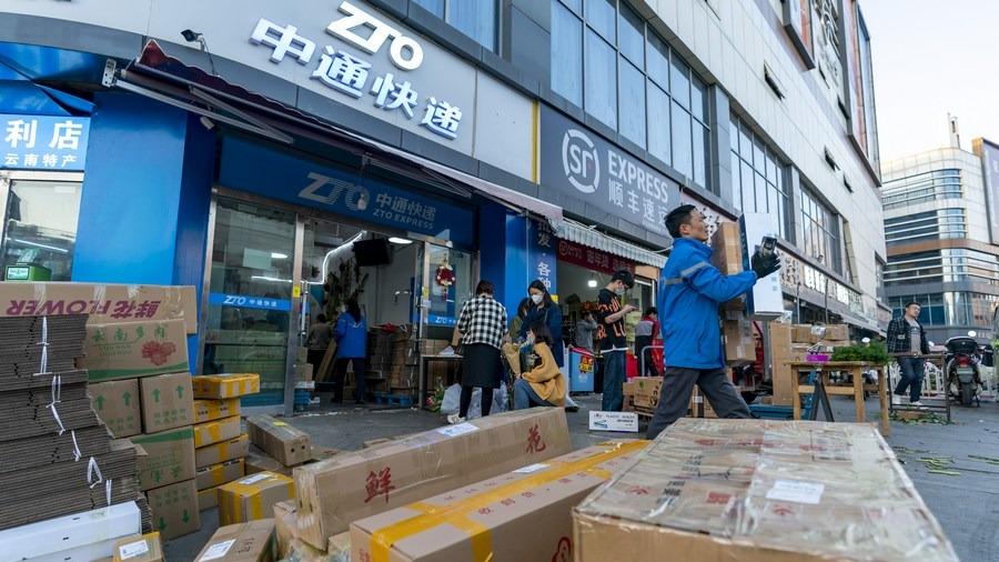 China's parcel delivery sector continues to grow