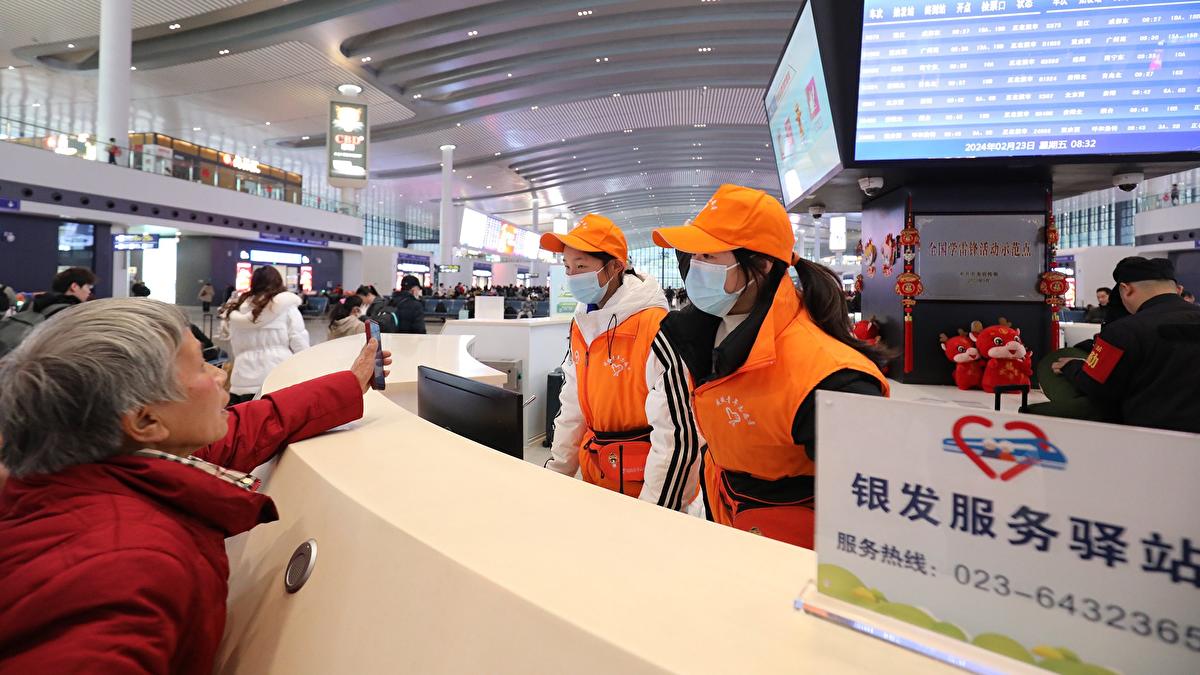 China's elderly make a beeline for niche destinations