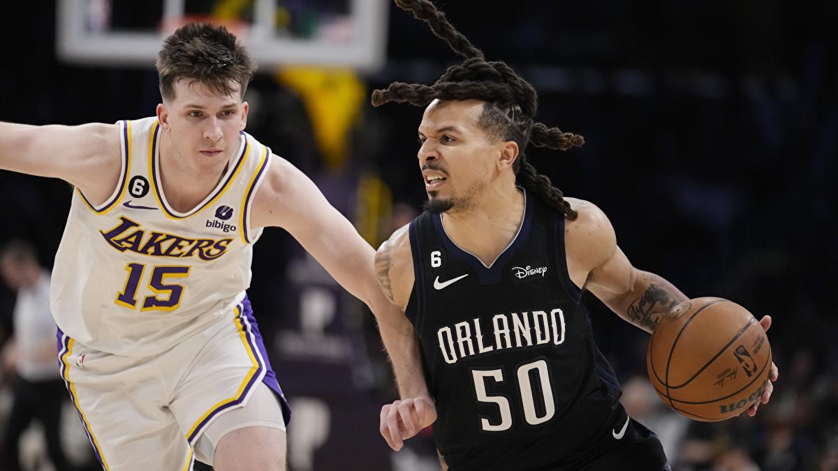 Reaves rising to keep Lakers afloat