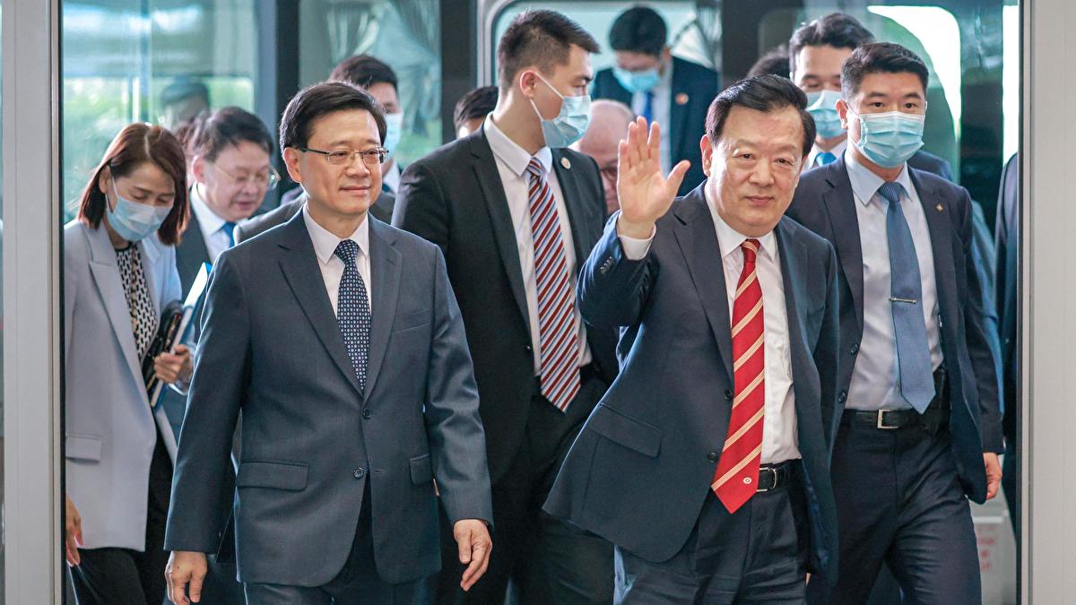 Xia focuses on business, scientific development