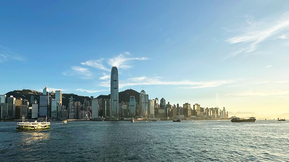 Lee: HK govt striving to develop 'headquarters economy'