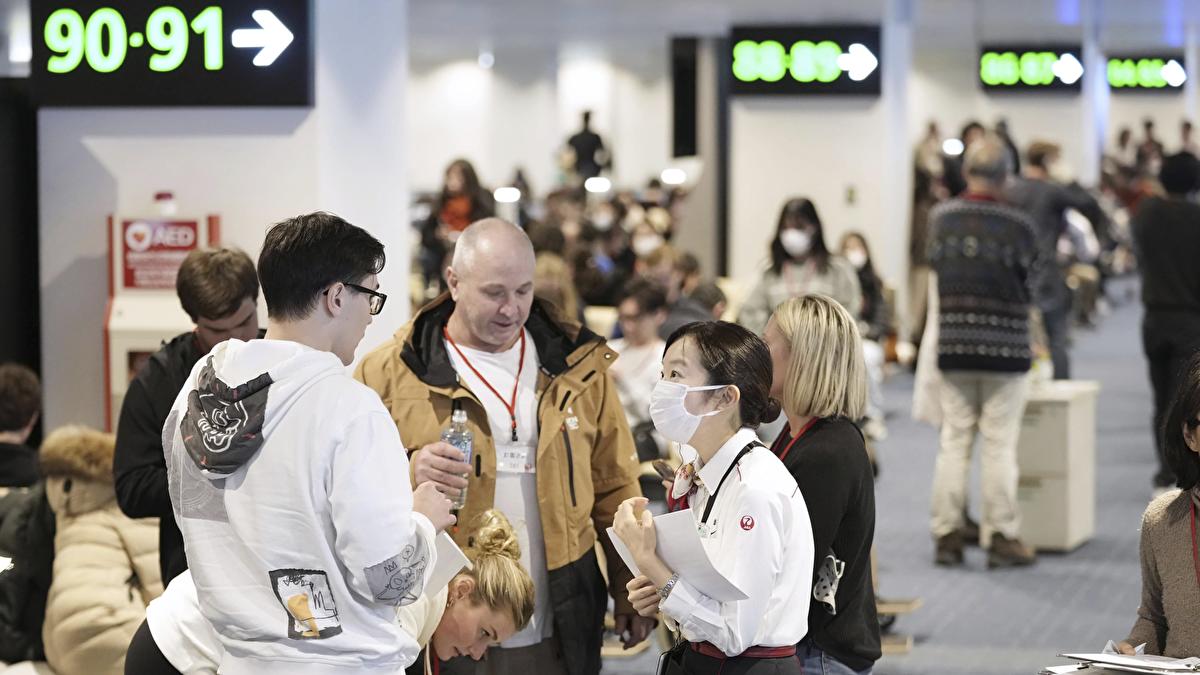 How JAL crew led 367 passengers to safety from burning plane