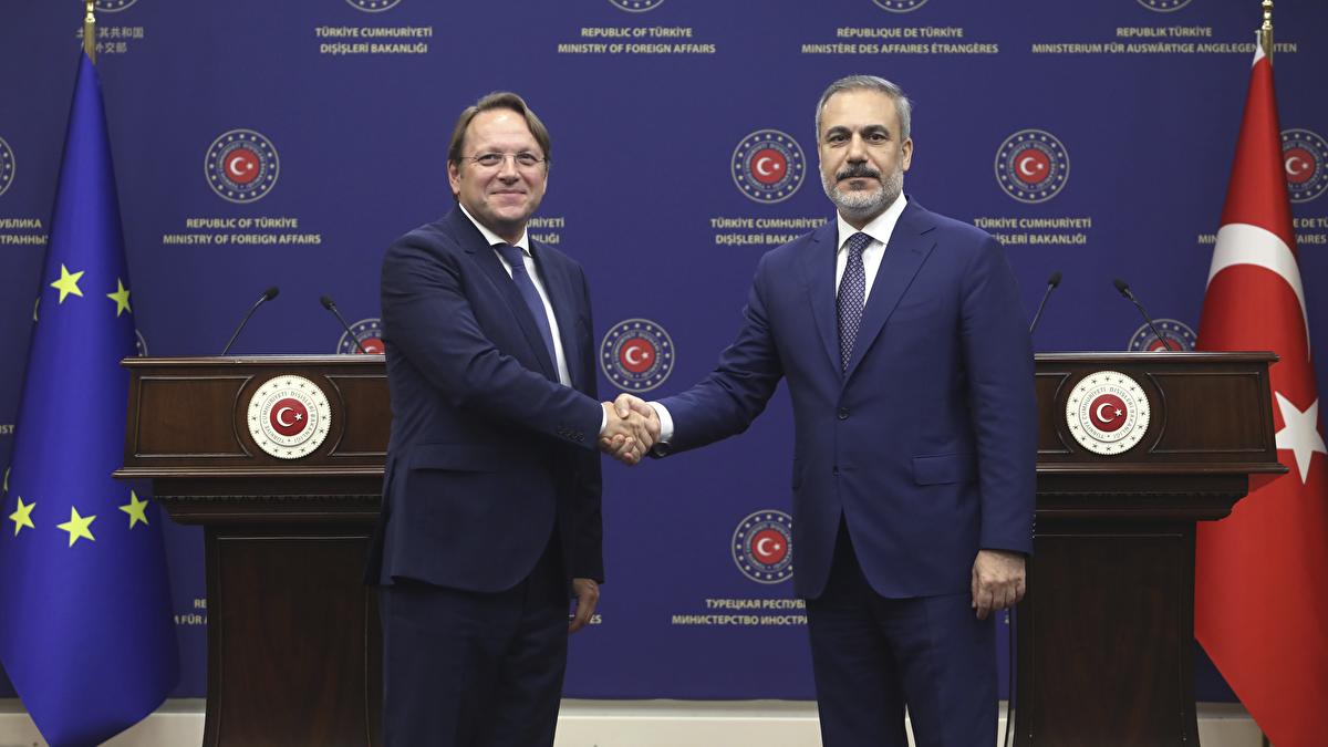 Türkiye says to revive talks with EU to modernize customs union