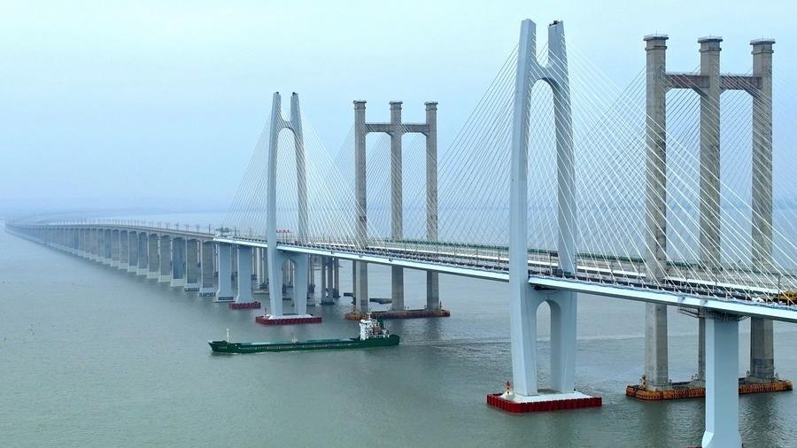 China opens its fastest cross-sea high-speed railway