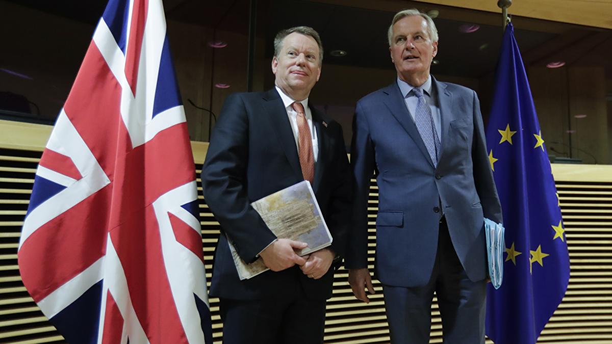 Face-to-face Brexit talks mark start of intense stage