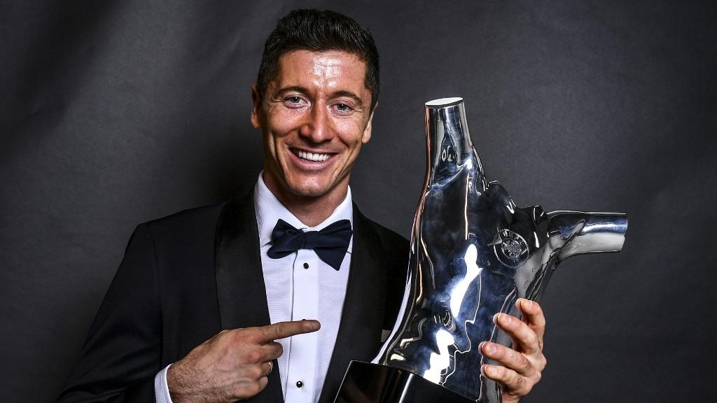 Lewandowski wins UEFA Player of the Year award