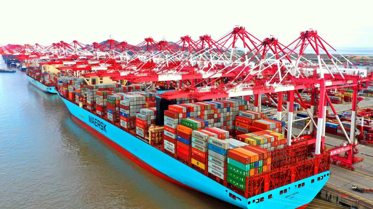 Maersk set to introduce more containers, offer air, rail options