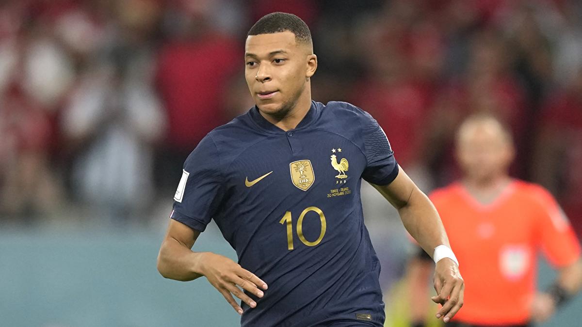 FFF: Mbappe misses training, doing recovery work