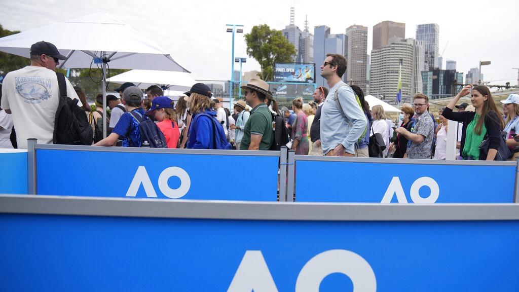 Australian Open sets Grand Slam attendance record