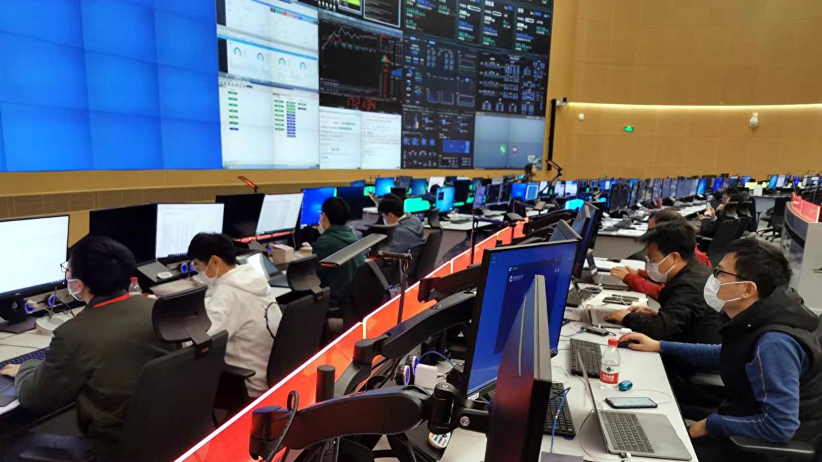 Offline trading, other transactions returning to nation's financial hub