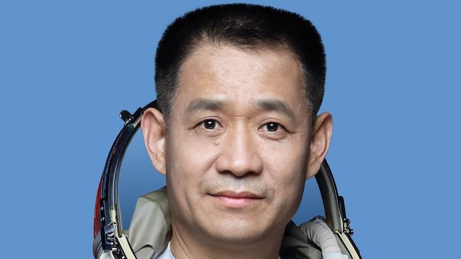Commander takes place in China's space history