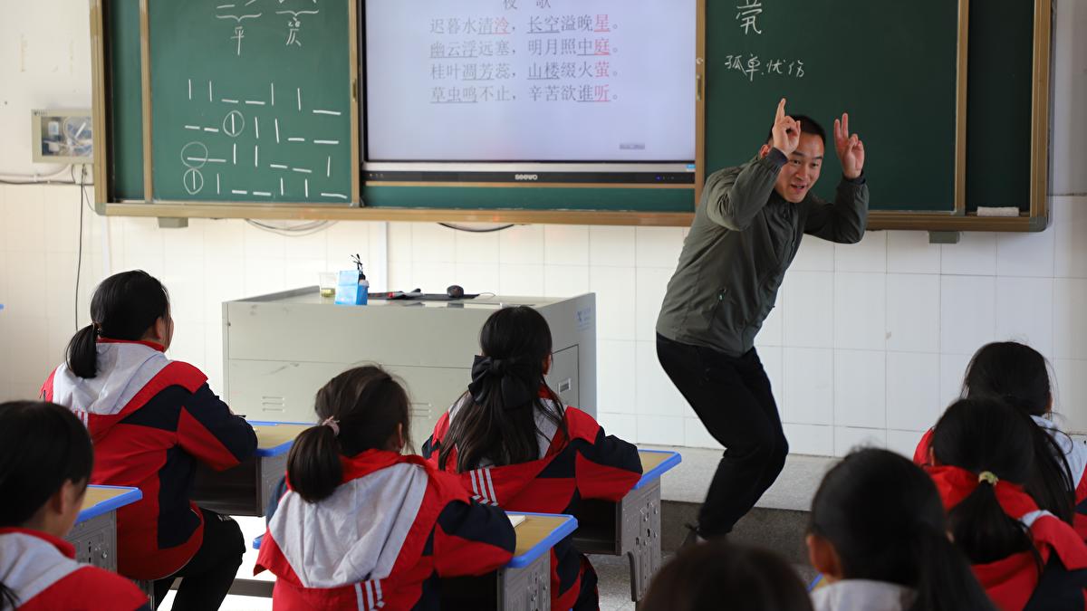 Students thrive on teacher's fun approach