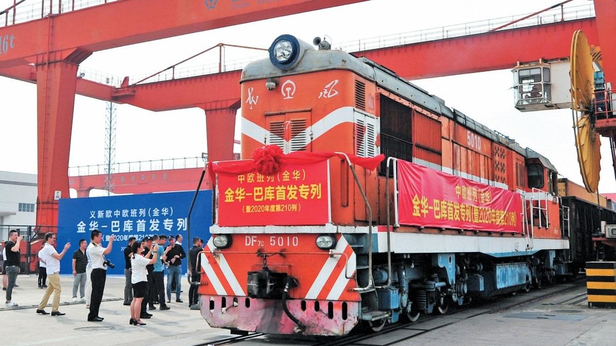 Chinese goods trains deliver succor to Europe